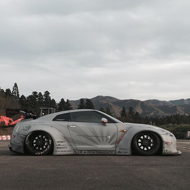 LIBERTY WALK LB★WORKS GTR R35 JAPAN KATO' CUSTOM ZERO FHITER @forgiato ...